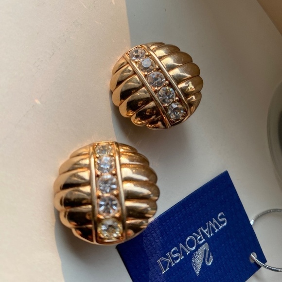 Swarovski | Jewelry | Sal Swarovski Vintage Gold Tone Crystal Earrings ...